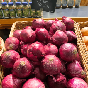 How to Store Cut Onions to Keep Them Fresh | Mortadella Head